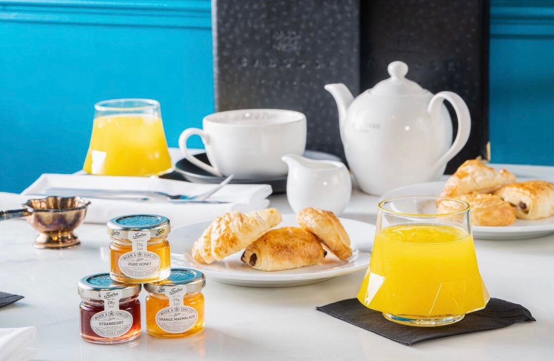 Best Bars In Salisbury – Grab An Illy Takeaway Coffee From Caboose! | Caboose